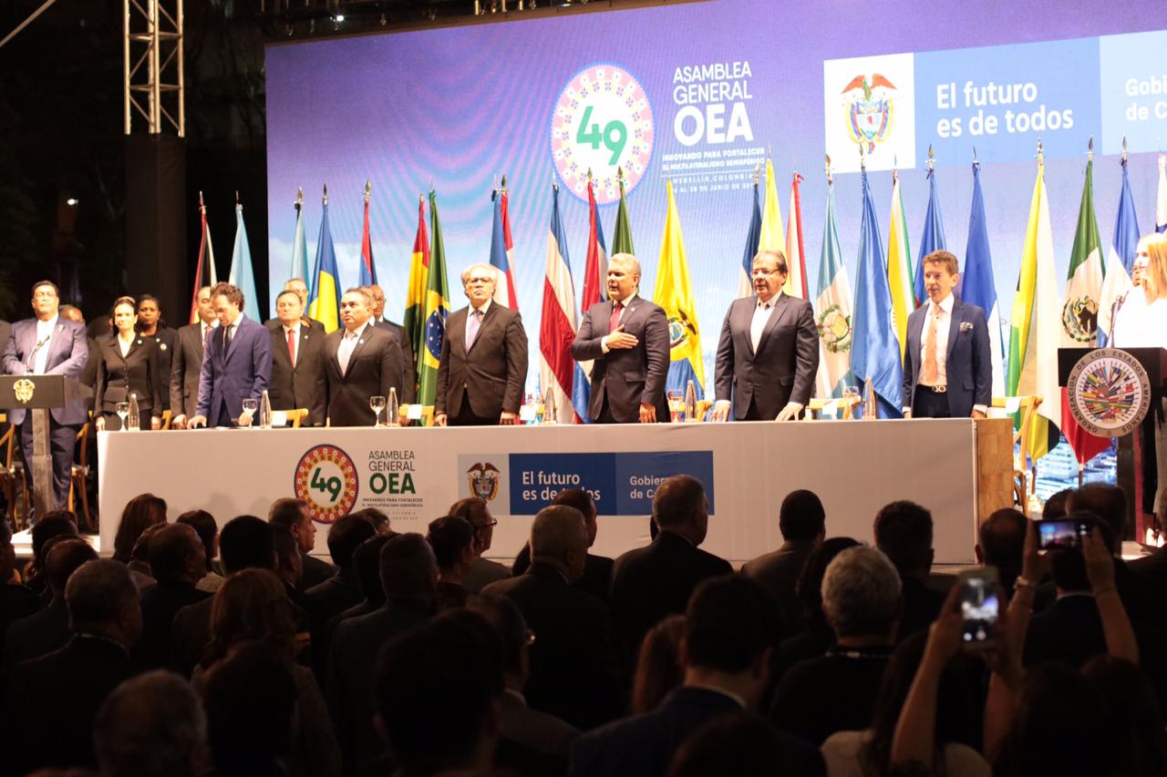 Así Fue El Acto Inaugural De La Oea En La Plaza De Botero De Medellín